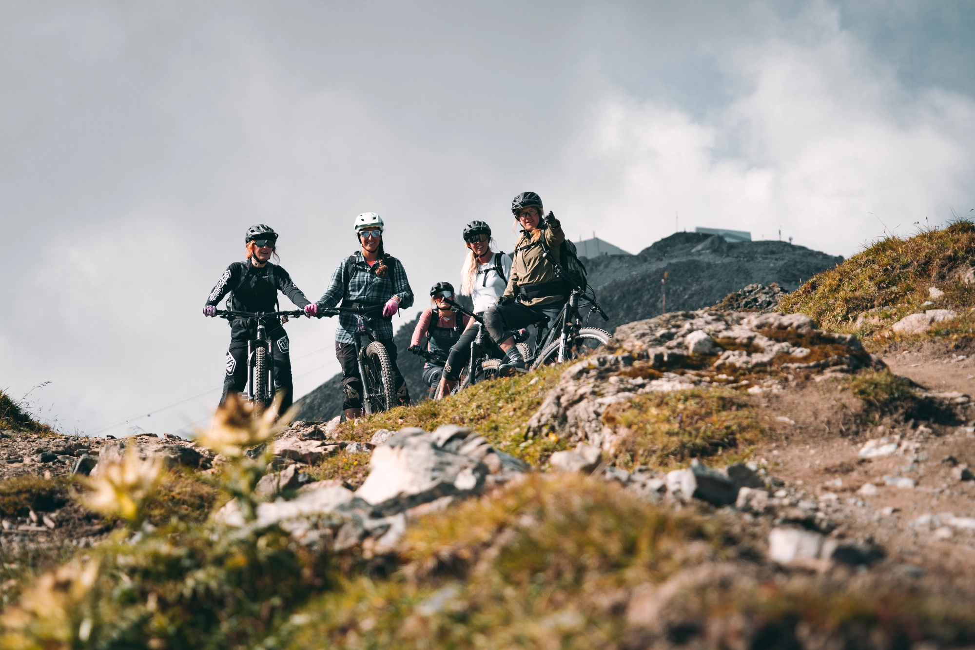 Shredden unter Girls: Mons Royale Women’s Progression Camp