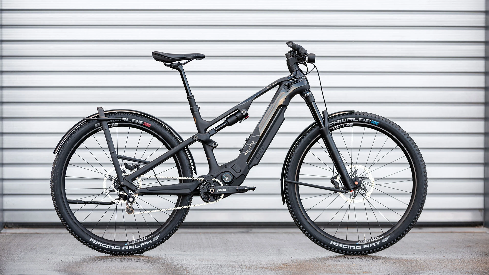Rotwild mit neuen Pinion-Bikes: R.X1000 und R.C1000