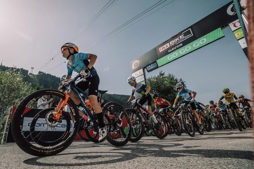 Bike Revolution Davos: Spektakel für Profis und Genussbiker